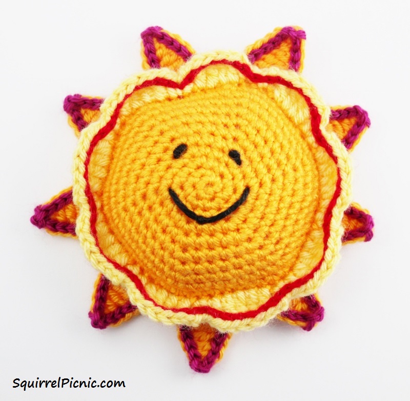 Cuddly Sun Crochet Pattern | Squirrel Picnic
